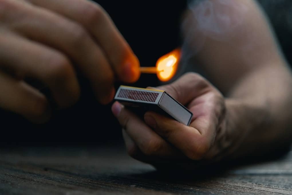 How to do a Powerful Candle Gazing Meditation (Trataka) in 6 Steps ...